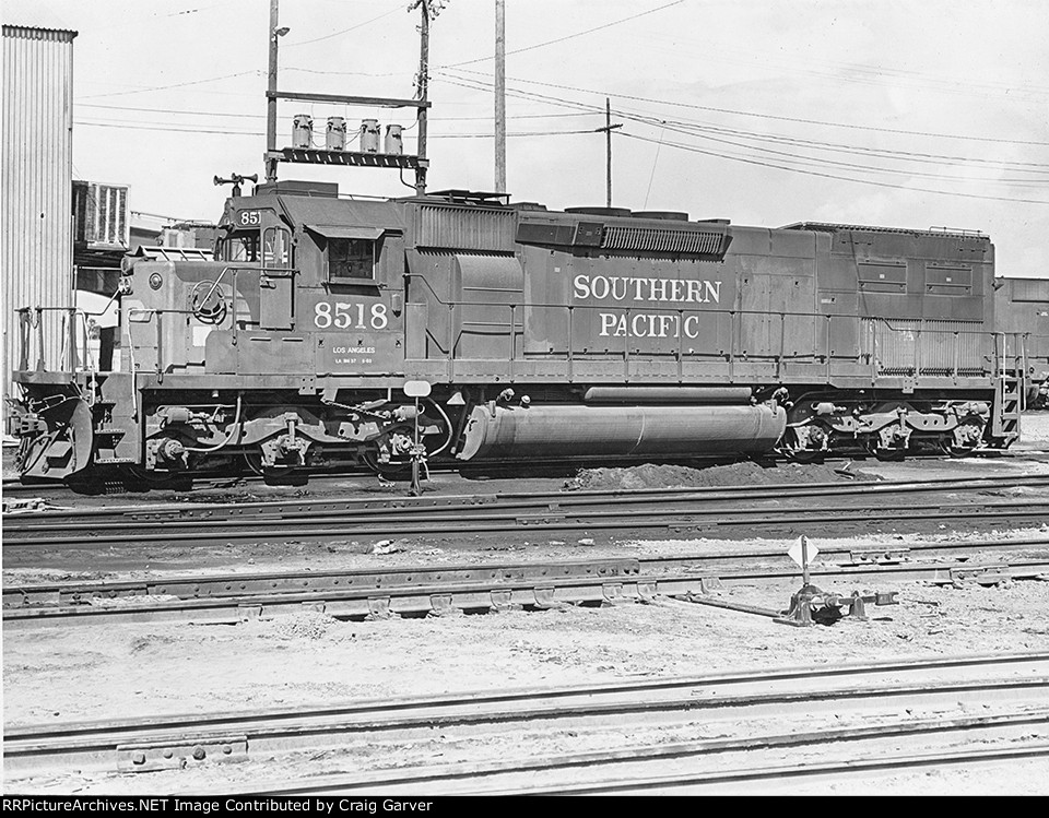 Southern Pacific SD40T-2 8518